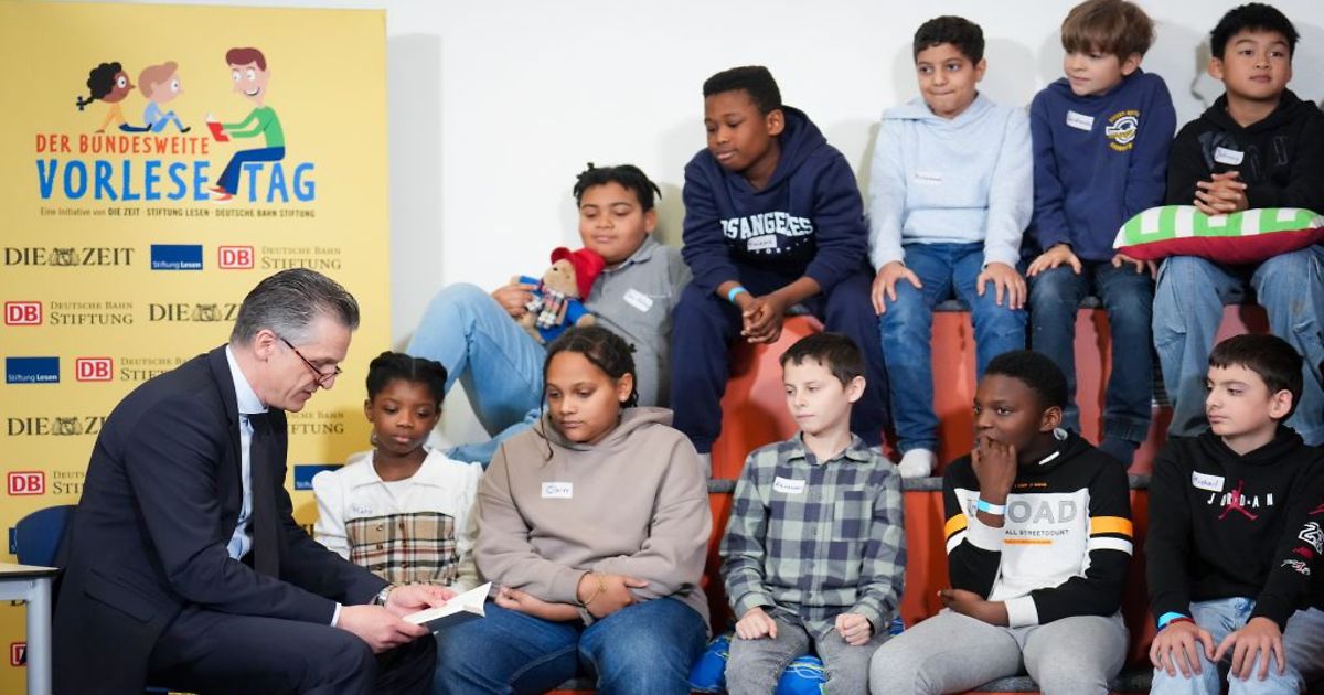 Deutschland liest vor! Der Bundesweite Vorlesetag fand unter dem Motto ...